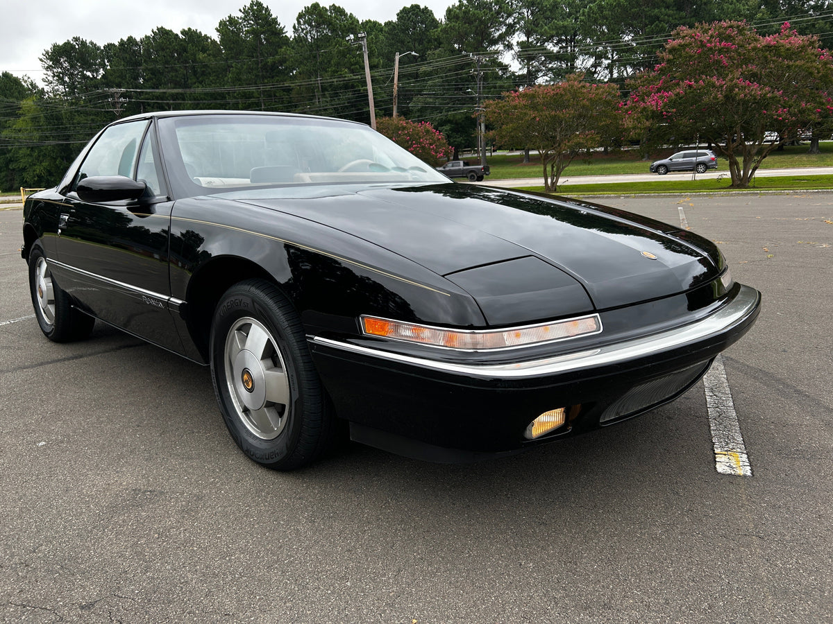 Early 1988 Buick Reatta Coupe - $11,900 – East Coast Reatta Parts